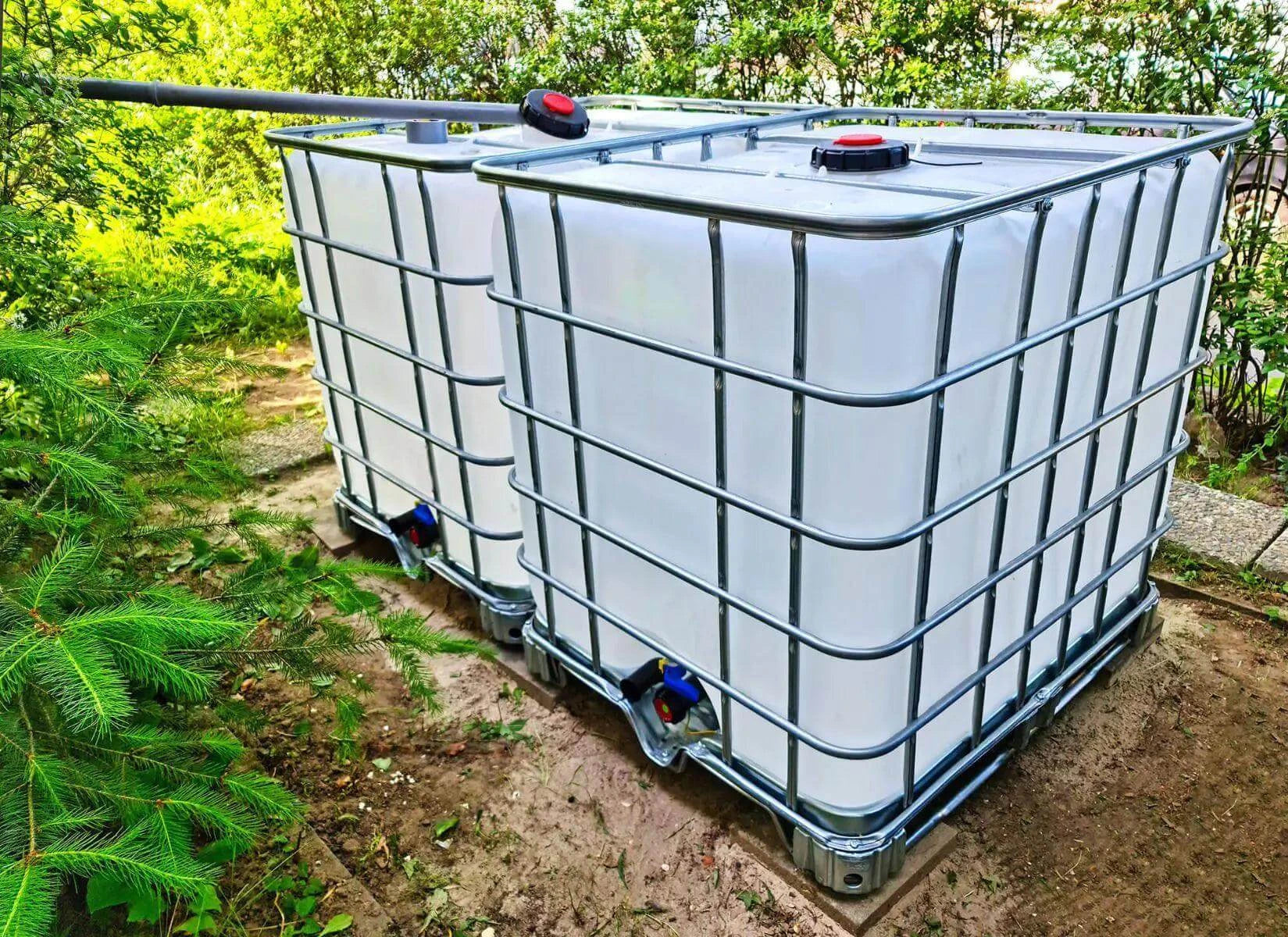 Regenwassertank IBC 1000L mit Auslaufhahn – Gartenbaustoff